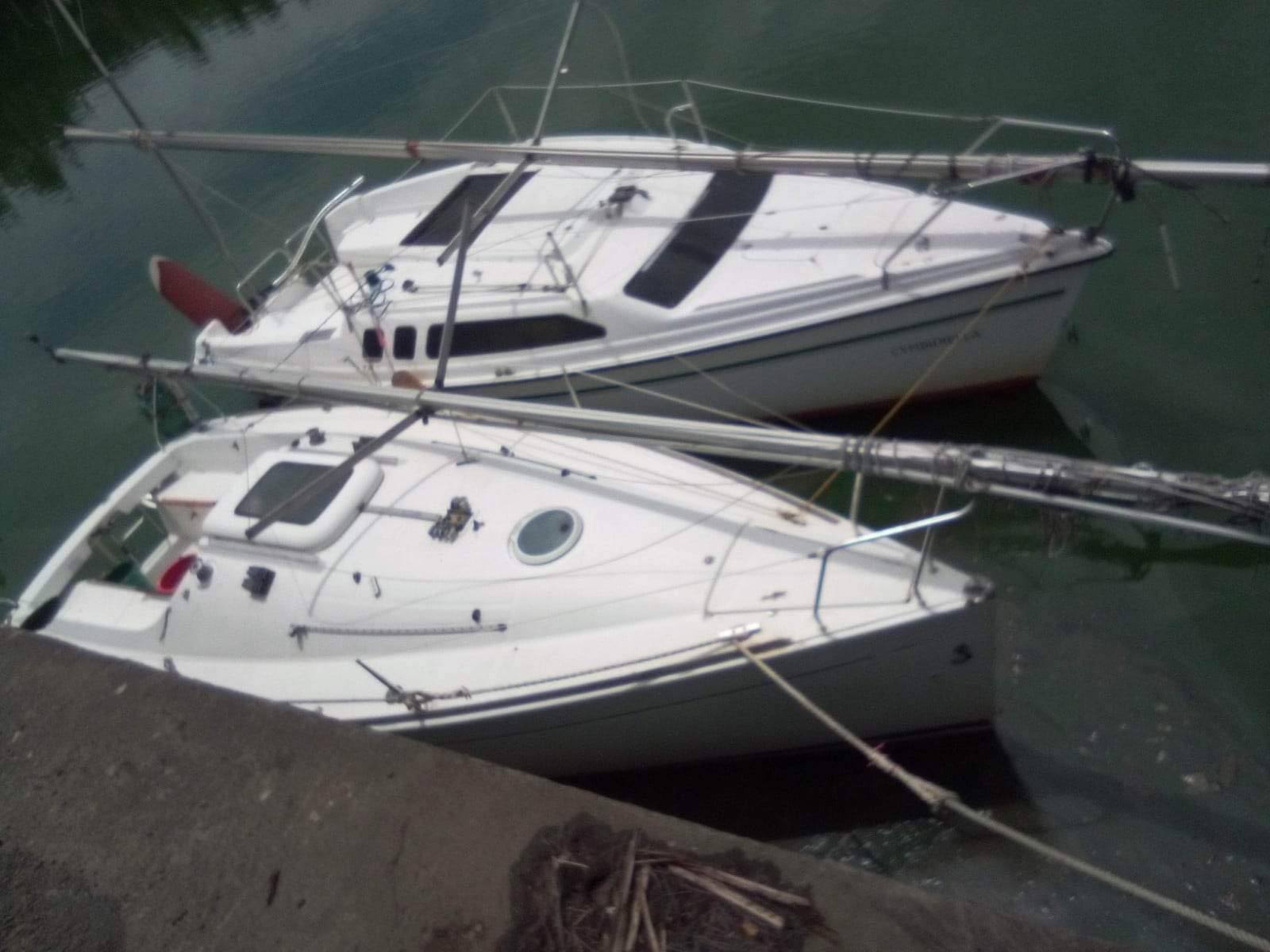 FIRST 211 - Bateau Monocoque Madagascar | Myboat